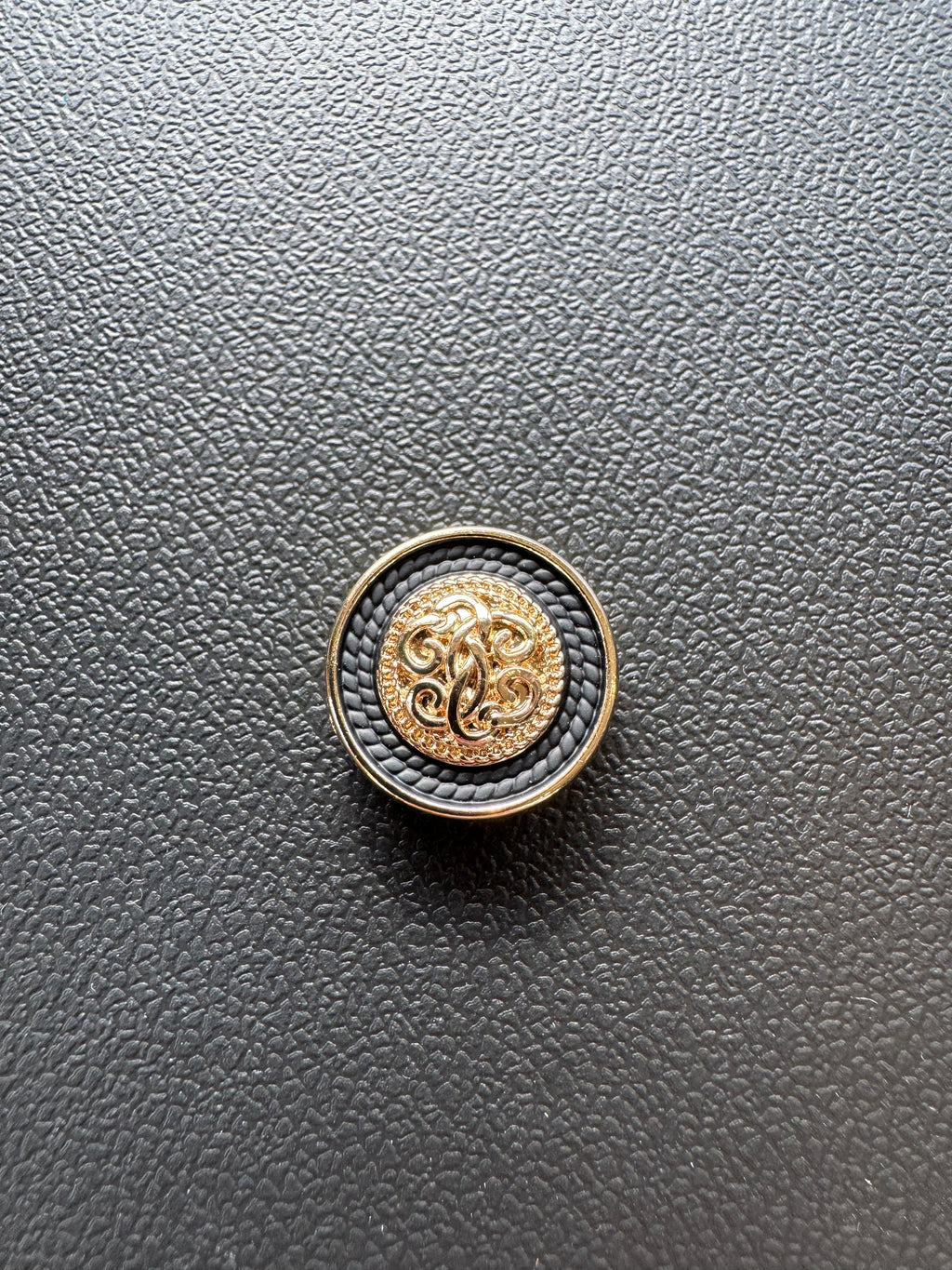 GLAM - BOUTON LOUIS XV – Judy Design